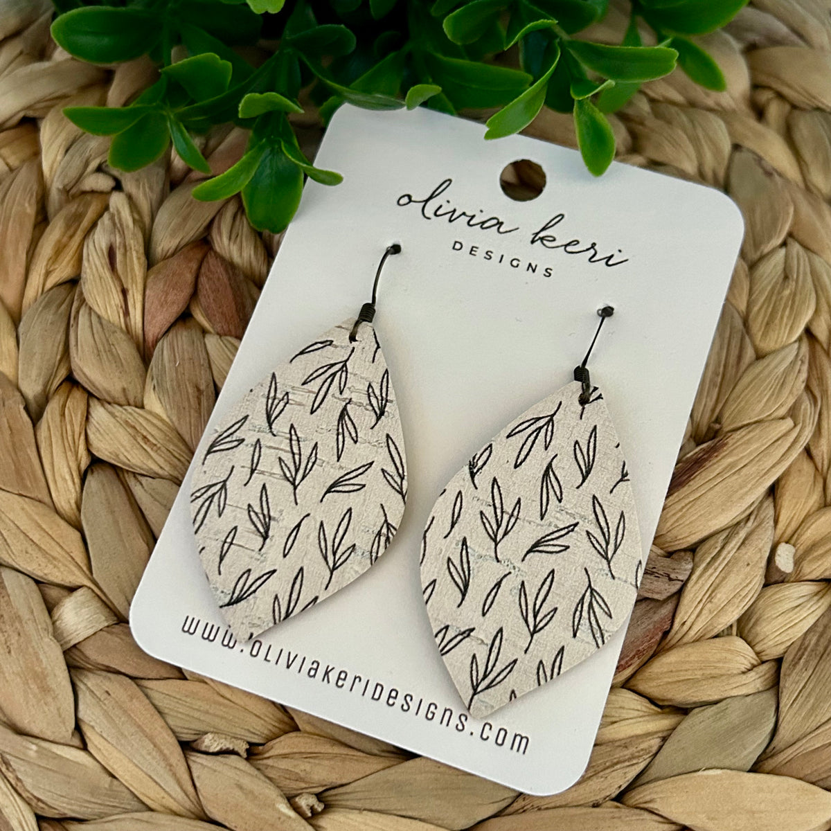 Olivia - Contor Leaves – Olivia Keri Designs