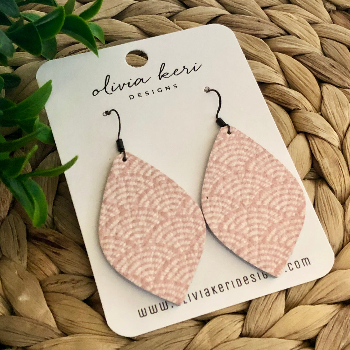 Olivia - Boho Pink Arches – Olivia Keri Designs